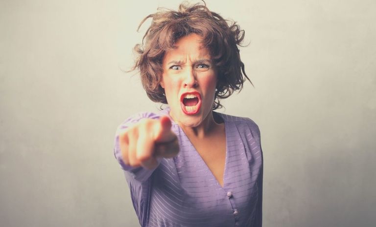14 Steps to Deal and Cope with a Toxic Mother - Happier Human