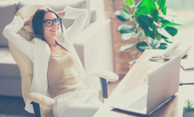 50 Friday Affirmations to End the Week Positively - Happier Human