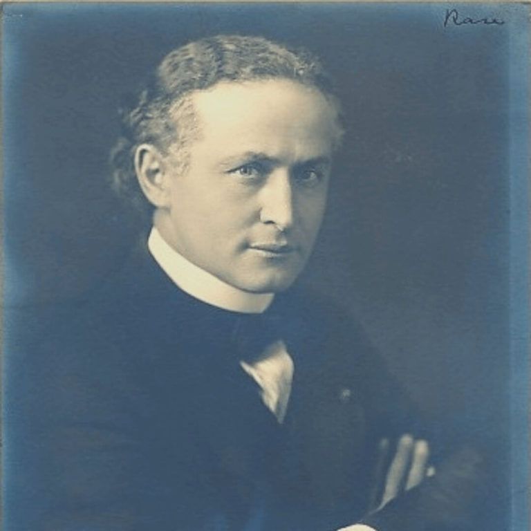 43 Famous People & Celebrities with ISTP Personality Type - Happier Human