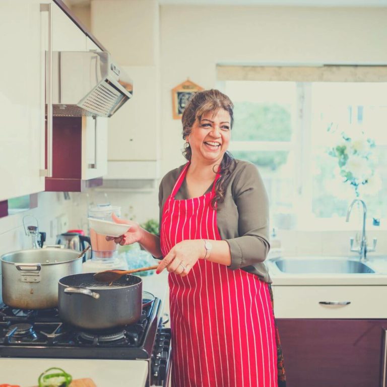 9 Benefits of Being Alone & Doing Things on Your Own - Happier Human