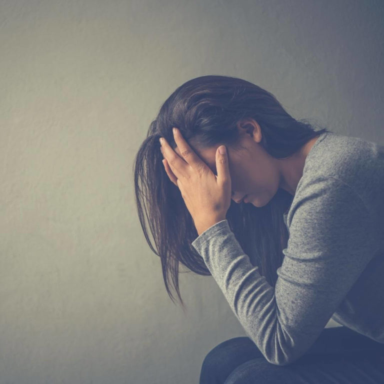 PTSD vs Anxiety Disorder: 6 Basic Differences - Happier Human