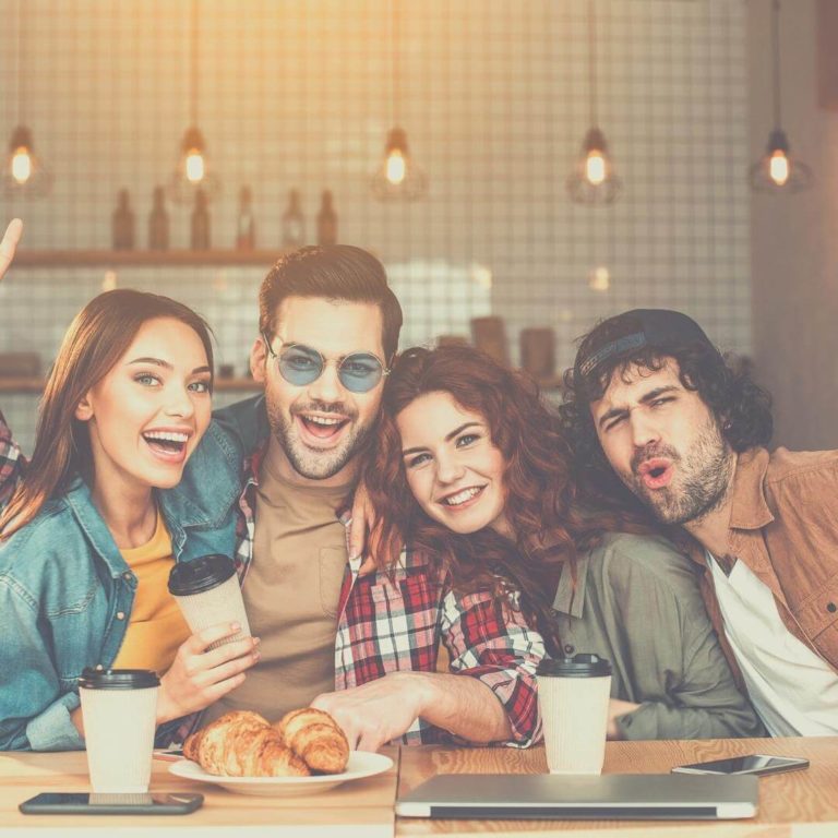 25 Qualities of a Good Friend You Should Look For - Happier Human