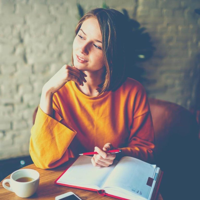 ESFP vs. ENFP: 5 Differences Between These Personality Types - Happier ...