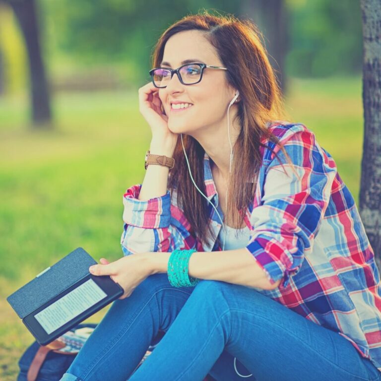 35 Happy Thoughts: Positive Things to Brighten Your Day - Happier Human