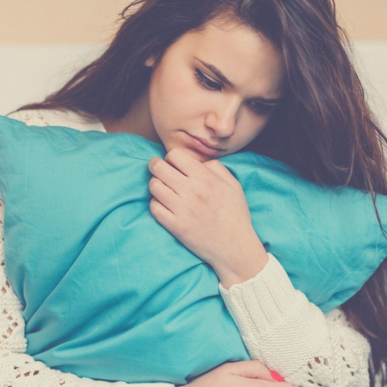 How to Deal with Loneliness: A 10-Step Process - Happier Human