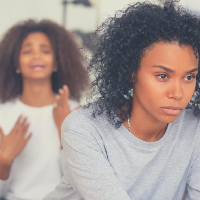 11 Warning Signs You Have a Dysfunctional Family - Happier Human