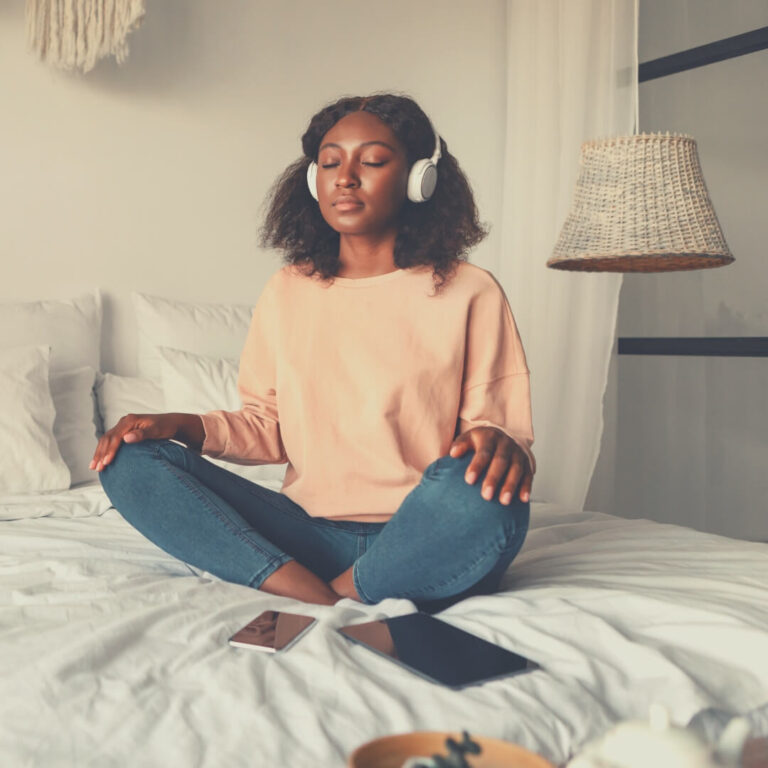 13 Proven Ways to Emotionally Detach from Someone - Happier Human