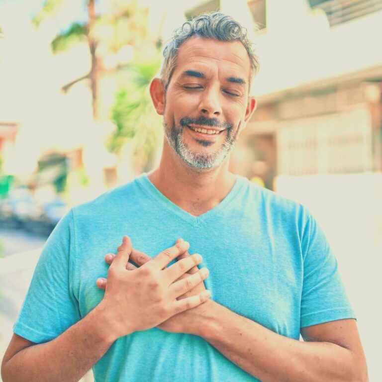 15 Humbleness Examples You See Throughout Life - Happier Human