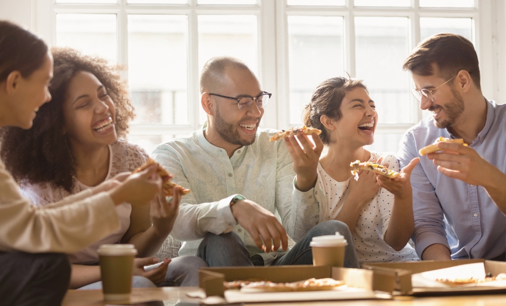 How to Be a Happy Single When All Your Friends Are in Relationships