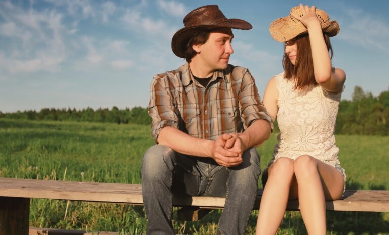 37 Questions to Ask Your Fiancé to Build a Deeper Connections